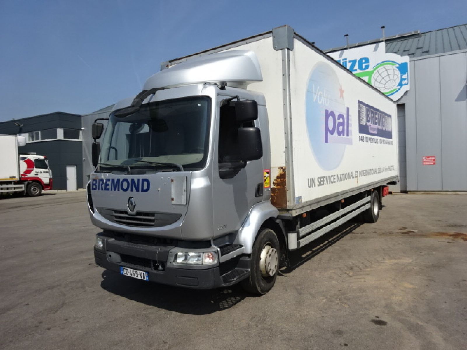 Houffalize Trading s.a. - occasion camion Porteur Camion fourgon ...