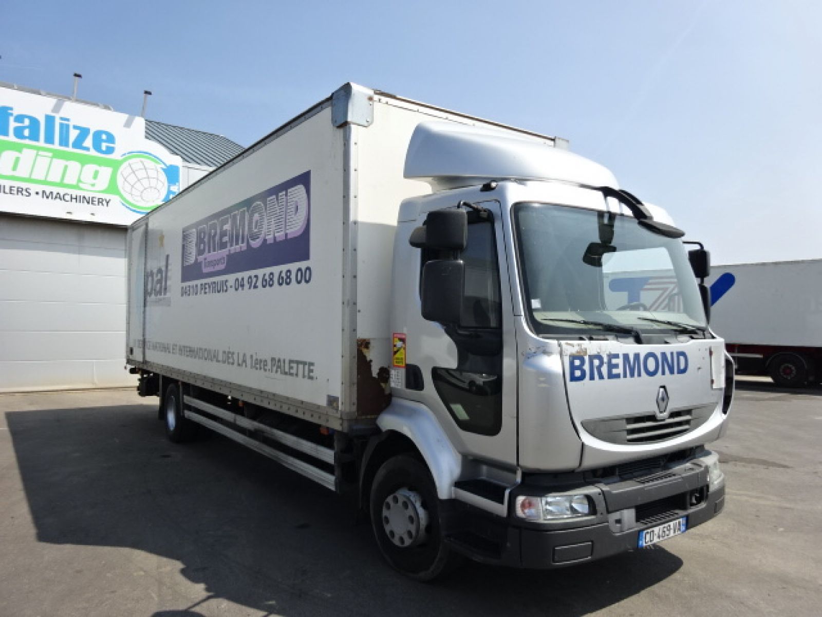 Houffalize Trading s.a. - occasion camion Porteur Camion fourgon ...